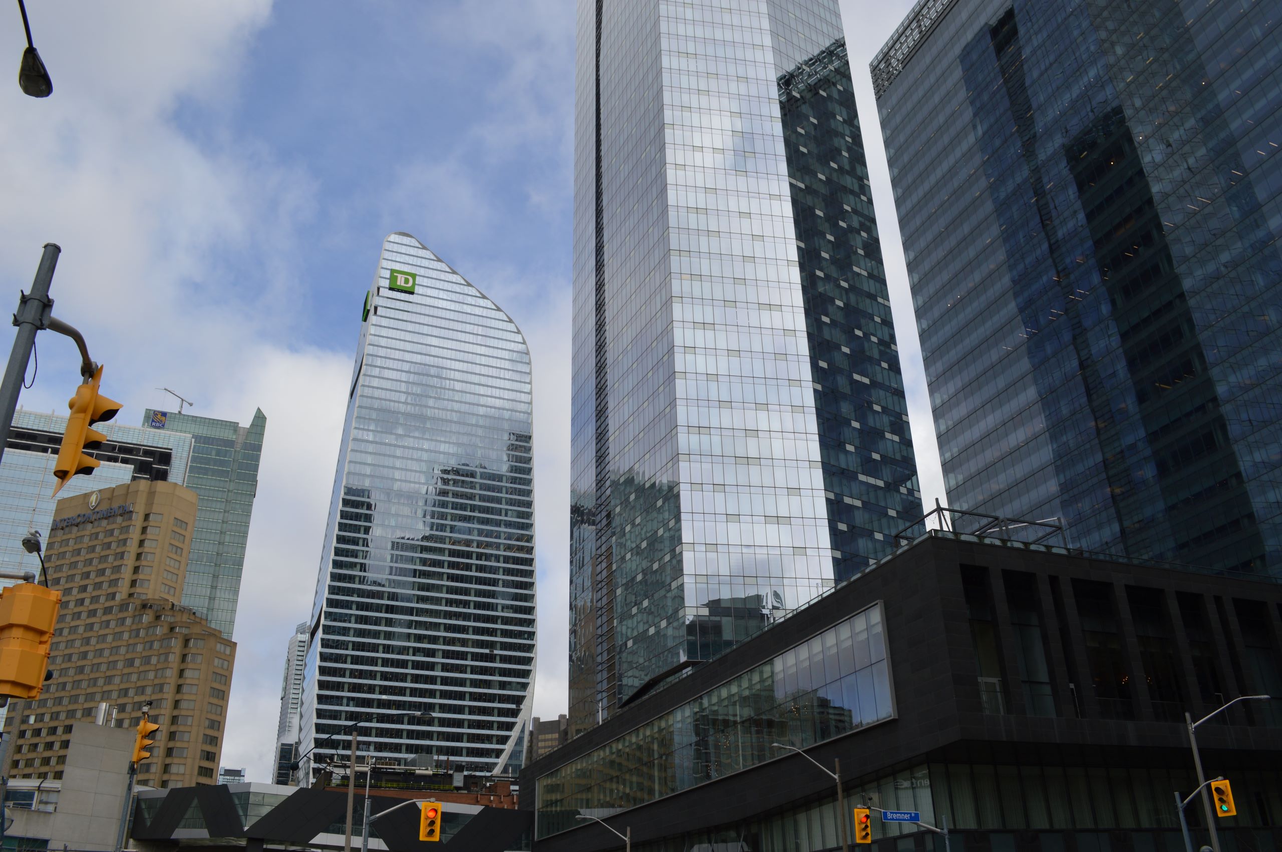 TD Terrace - 160 Front - Guide WoodWorking